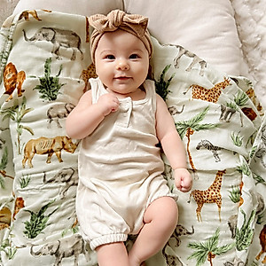LifeTree Muslin Swaddle Blankets, Woodland Baby Swaddling Neutral Receiving Blanket for Boys & Girls, 70% Viscose from Bamboo and 30% Cotton, Large 47 x 47 inches Safari Jungle/Olive Green