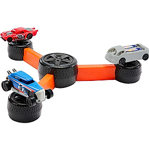 Mattel Games Hot Wheels Build ‘N Slam Kids Game with Buildable Classic Cars, Fix it Fast or Watch it Blast for 1-3 Players