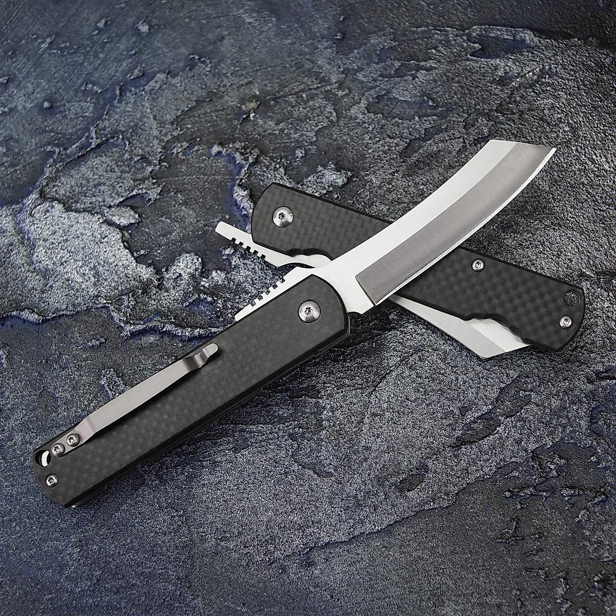 NEWOOTZ Handmade Higonokami Razor Folding Pocket Knife with Clip and Sheath,3in D2 Steel Blade,Carbon Fiber Liner Lock Handle EDC Knives for Men