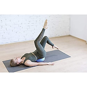 CIZEBO Small Exercise Ball for Between Knees, 6 inch Pilates Ball with Pump, Mini Yoga Core Ball Physical Therapy, Blue