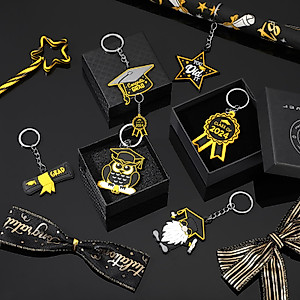 Sureio 30 Pcs Class of 2024 Graduation Keychains Gifts for 6 Designs Rubber Inspirational 2024 Grad Gifts Class of 2024 Decorations(Blue and Gold)