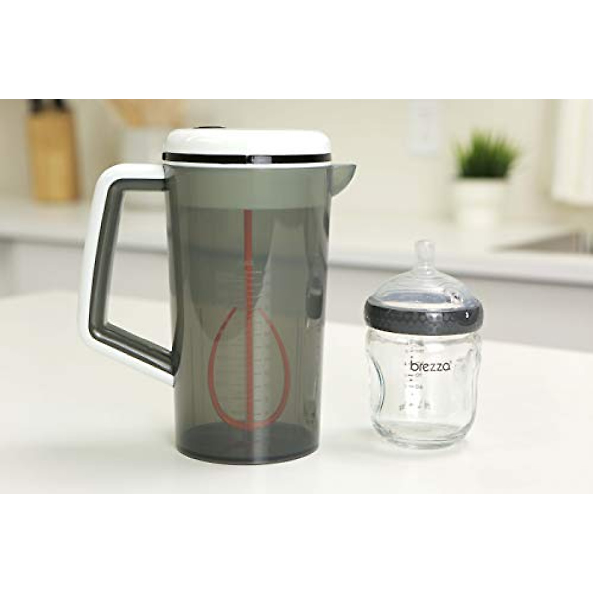 Baby Brezza Electric One Step Formula Mixer Pitcher - Motorized Mixing System for Infant Formula Powder - Large Capacity, Mix 28oz of Formula at Once - Portable for Travel