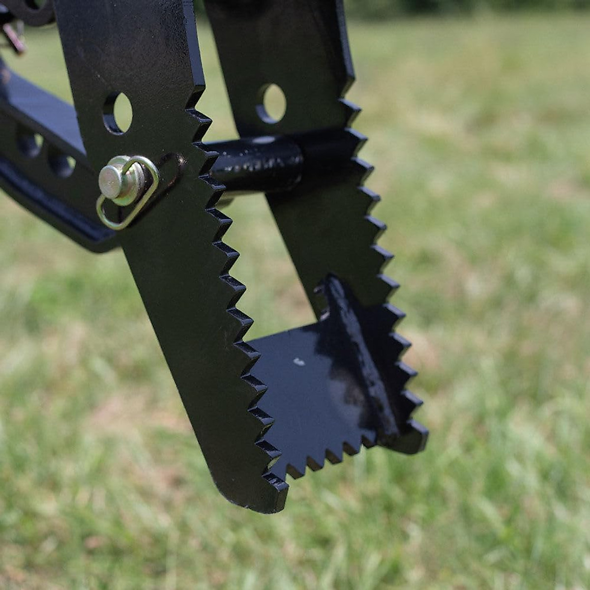 Titan Attachments Thumb Backhoe and Fronthoe Excavator Bolt On 5 Positions