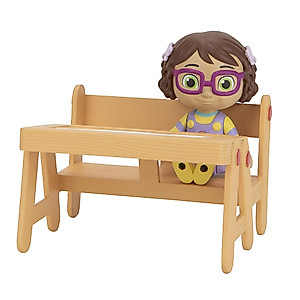 CoComelon School Time Deluxe Playtime Set - JJ, Bella, Ms. Appleberry The Teacher and 5 Accessories (Table, Cot, Armchair, Easel, Walls) - Toys for Kids, Toddlers, and Preschoolers