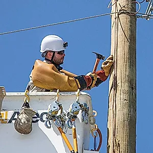 Klein Tools 832-26 Lineman's Claw Milled Hammer, 26-Ounce, Fiberglass Handle, Heavy Duty for Utility Poles, Milled Face, High Visibility Orange
