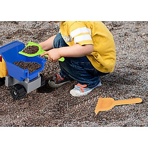 BLUE PANDA Sand Castle Toys for Kids (7 Pieces)