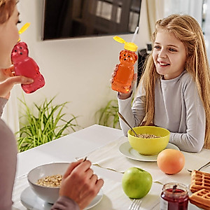 4 Pieces Juice Bear Bottles Honey Bear Drinking Bottles Plastic Reusable Drinking Cups with 4 Pieces Soft Silicone Straws for Daily Drinking Supplies (Yellow)