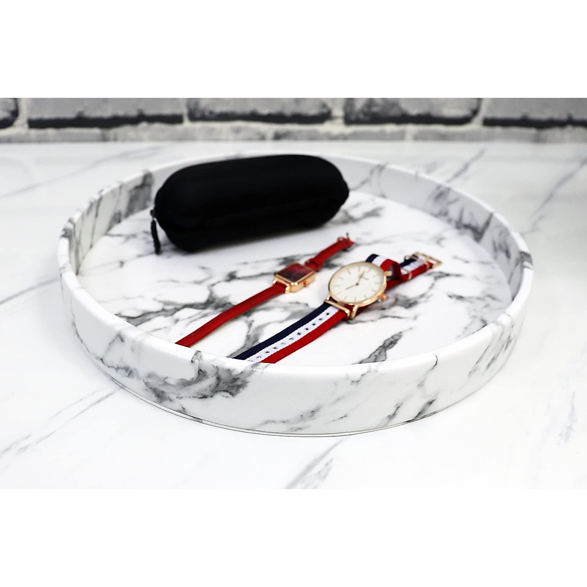 MCBZ Home Round Leather Tray, Serving Tray, Coffee Table Tray, Decorative Tray, Storage Tray, Size 13.2 * 1.8 inch (White)