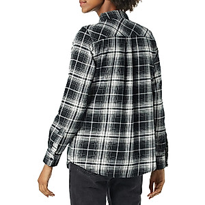 Amazon Essentials Women's Classic-Fit Long-Sleeve Lightweight Plaid Flannel Shirt, Black White Large Plaid, Medium