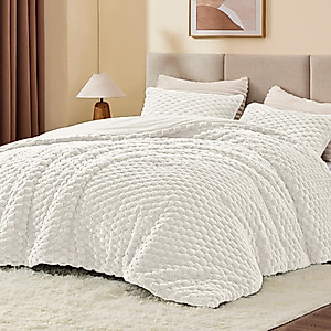 BEDELITE Fluffy Queen Comforter Set - Cream White Fleece Soft Comforter for Queen Size Bed, Luxury Warm Bedding Set for Winter, Fuzzy Bed Set 3 Pieces (1 Comforter, 2 Pillowcases)