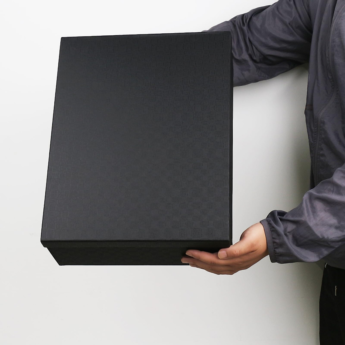 YINUOYOUJIA Large Gift Box 16.5x13x5.5 Inch,Black Boxes for Presents,Present Box,birthday box,Packaging box for Valentine's Day,Mother's Day,Christmas,Anniversarie.