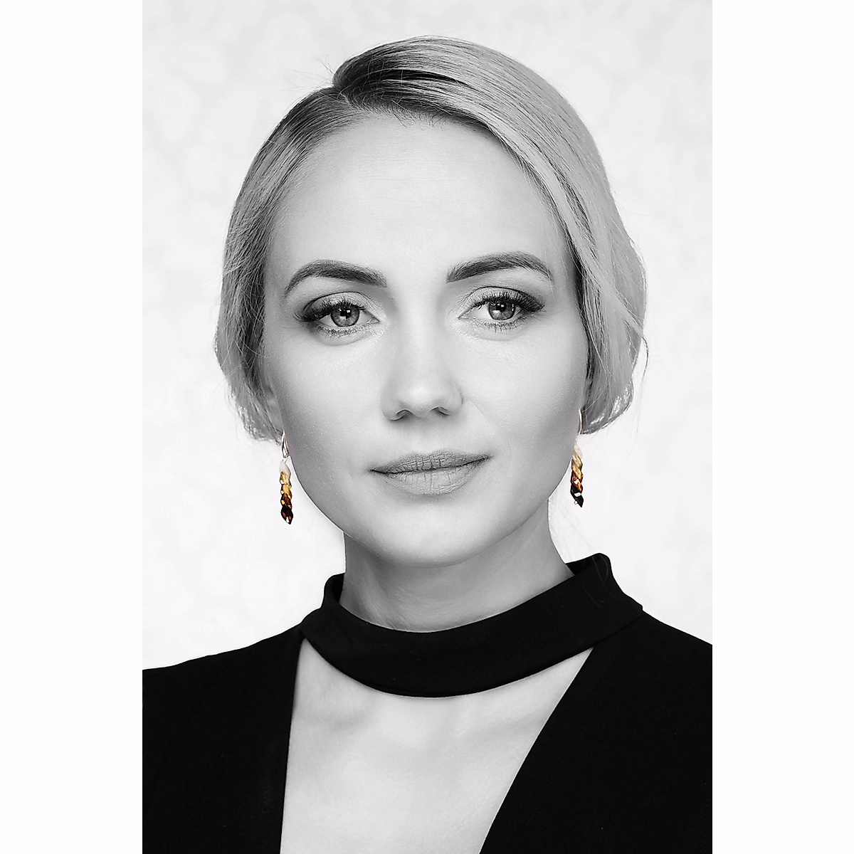 AMBERAGE Natural Baltic Amber Leverback Earrings