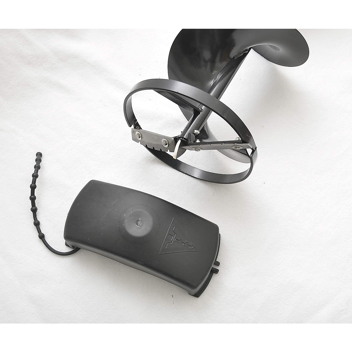 ToolTuff 10" Ice Auger with Bolt on Blades for 3/4" Shaft with Protective Cover