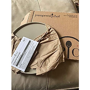 PAMPERED CHEF #1387 STONEWARE PERSONAL PIZZA STONE PERSONAL ROUND SIZE