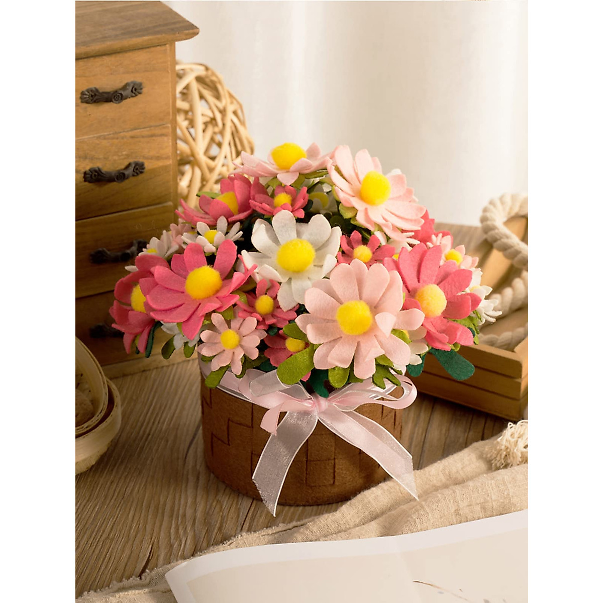 BAZIMA DIY Felt Flower Art Craft Kit, DIY Felt Daisy Pot Bonsai Kit, 33 Daisies,Floral Gifts,Beginner Craft Kit,Arrange Pre-Cut Felt Flowers and Foliage