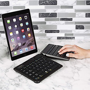 R-Go Tools Goldtouch Go!2 Mobile Wired Keyboard, Black (GTP-0044)
