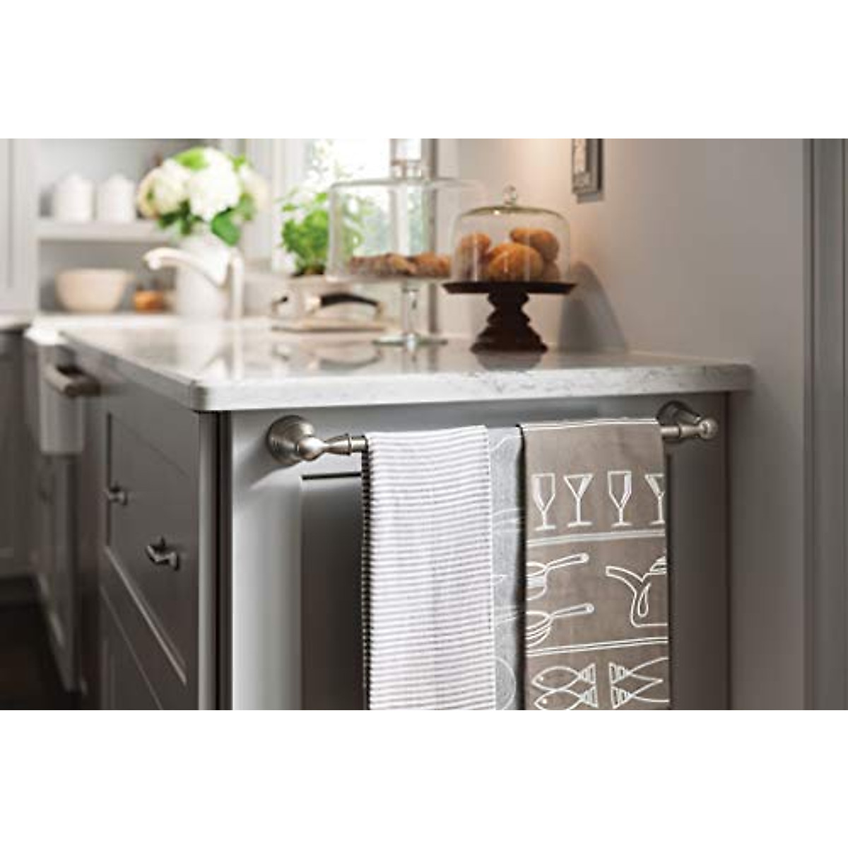 Moen Y2618BN Banbury Brushed Nickel Towel Bar, 18 Inch