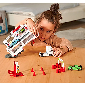 Majorette- Camión Porsche Experience 27cm, Incluye 2 Coches de Metal de 7,5cm, Partes Desplegables y Numerosos Accesorios, Adecuado A Partir de 3 Años, Color (212053304)