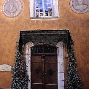 Kesoto Halloween Fireplace Decoration Cobweb Fireplace Scarf Black Lace Spiderweb Fireplace Cover for Halloween Party Supplies (18 x 96 in)