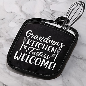 Best Grandma Gift Grandma Pot Holders Grandma's Kitchen Tasters Welcome Potholders (Grandma's Kitchen)