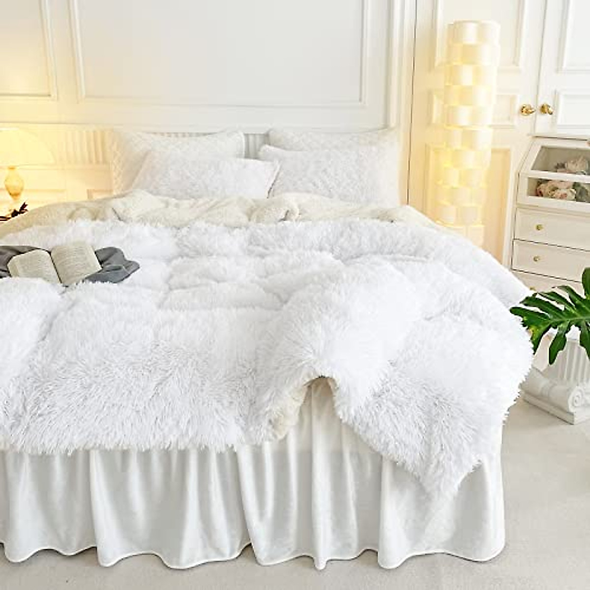 UOZZI BEDDING White Faux Fur Comforter Set Queen 3 Pieces - 1 White Shaggy Comforter Set and 2 Pillowcases, Ultra Soft and Easy Care Luxury Plush Shaggy Duvet Set