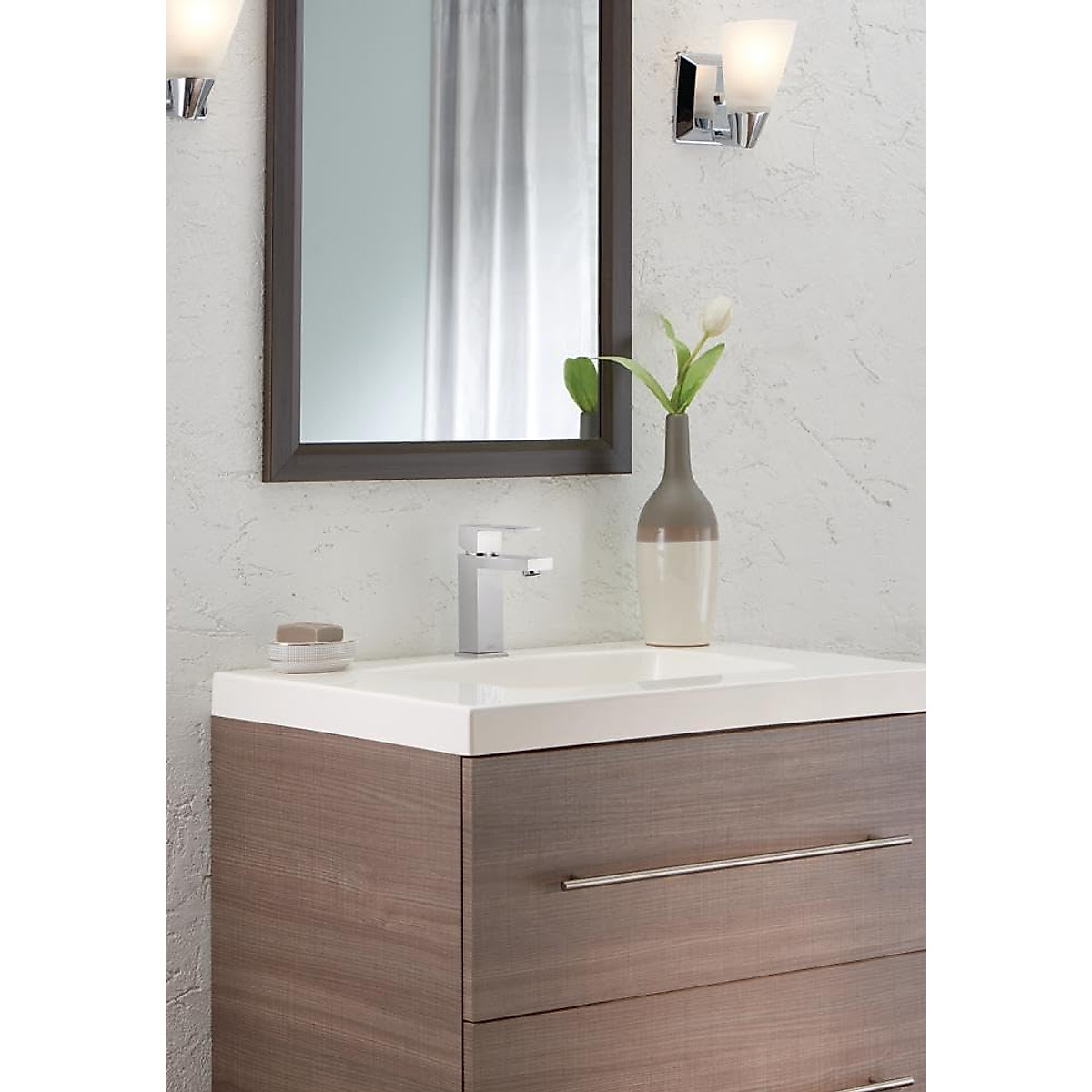 DELTA FAUCET 567LF-HGM-PP Modern Single Handle Project Pack Faucet-Low Flow, 0.5 GPM Water, Chrome