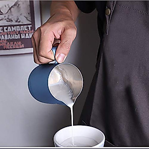 Gravy Boat 304 Stainless Steel Pointed Mouth Milk Foam cup Coffee can Personalized Butter can Pitcher Coffee Utensils Suitable for Latte Cappuccino Cocoa Sauce Jug (Color : 2 blue)