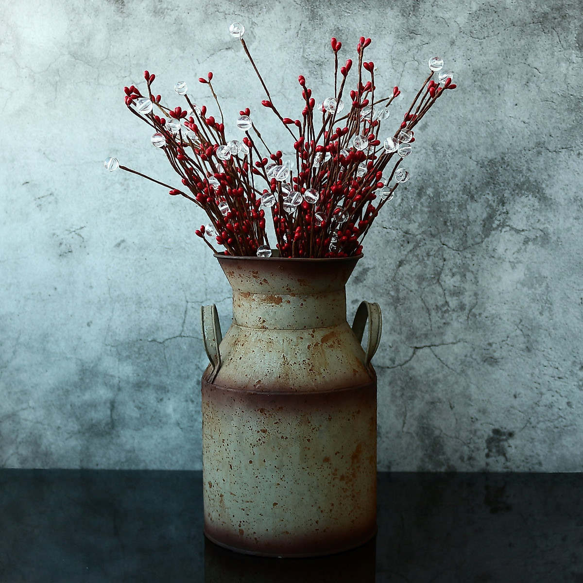 CVHOMEDECO. Farmhouse Galvanized Metal Milk Can, Old Rustic Primitives Jug Vase for Home and Garden Décor. Grey