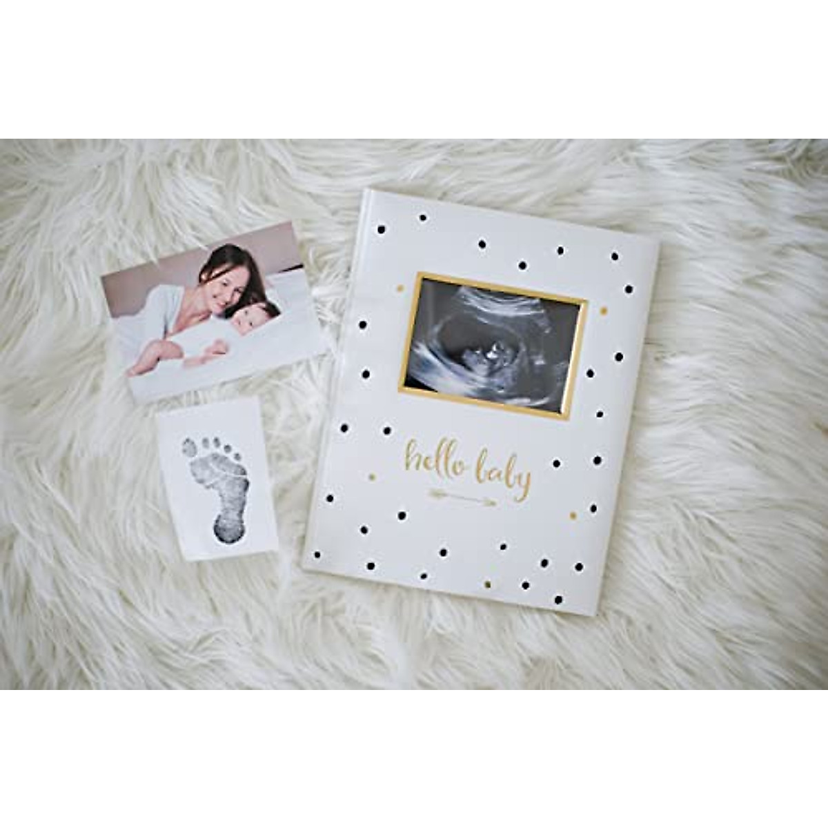 Pearhead First 5 Years Baby Memory Book, Gender-Neutral Baby Keepsake for New and Expecting Parents, Pregnancy And Milestone Journal, 50 Fill In Pages, Black and Gold Polka Dot