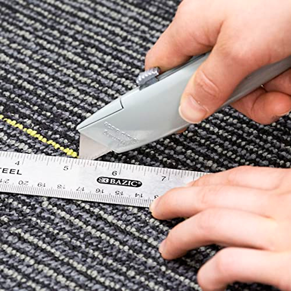 BAZIC Utility Knife Box Cutter, Multipurpose Heavy Duty Retractable Blade for Cartons Cardboard, Boxes Office Home, 1-Pack