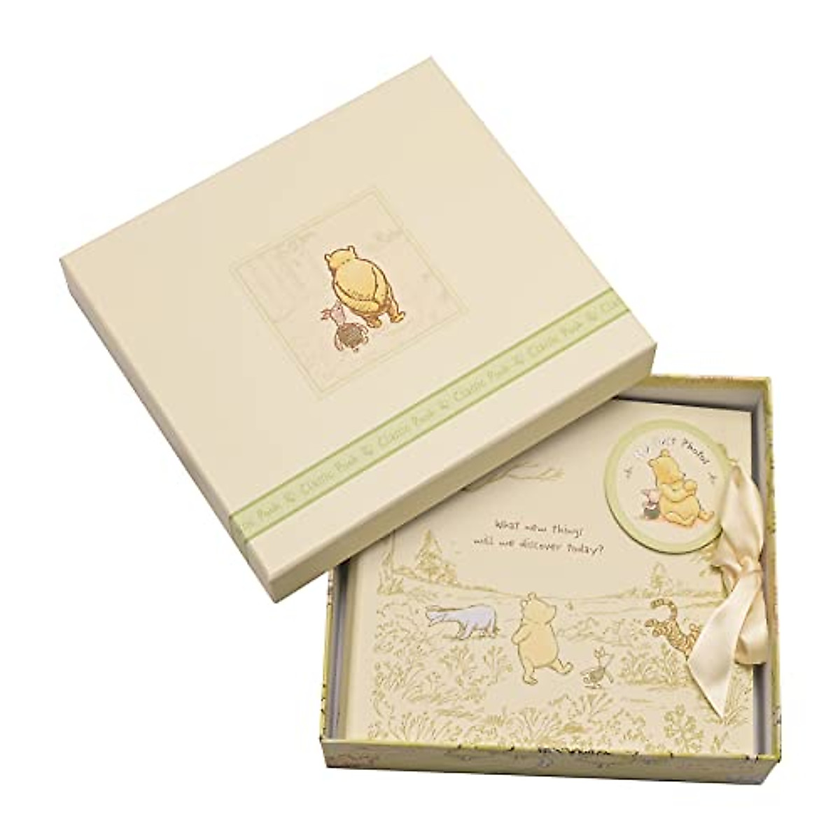 Happy Homewares Winnie The Pooh Album with Images of Pooh, Piglet, Tigger and Eeyore - Officially Licensed