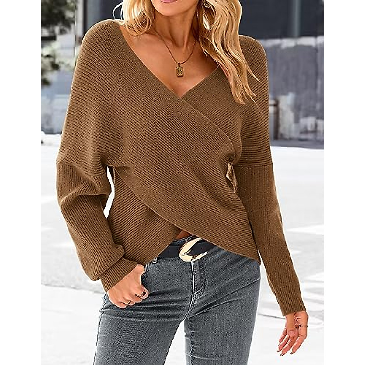 KIRUNDO 2023 Fall Winter Women's Long Sleeve Cross Wrap V Neck Knit Sweater Off Shoulder Backless Casual Pullover Tops(Camel, Small)