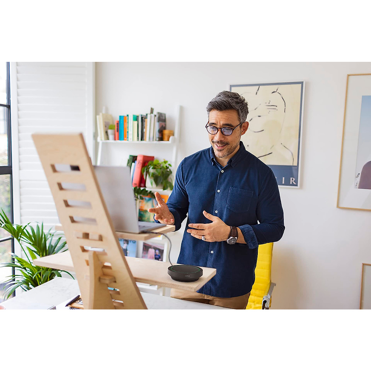 Jabra Speak2 55 Wireless Bluetooth Speakerphone – Portable Conference Speaker with 4 Noise-Cancelling Mics, 50mm Full-Range Speakers & Wideband Audio - Certified Microsoft Teams Speaker - Dark Grey