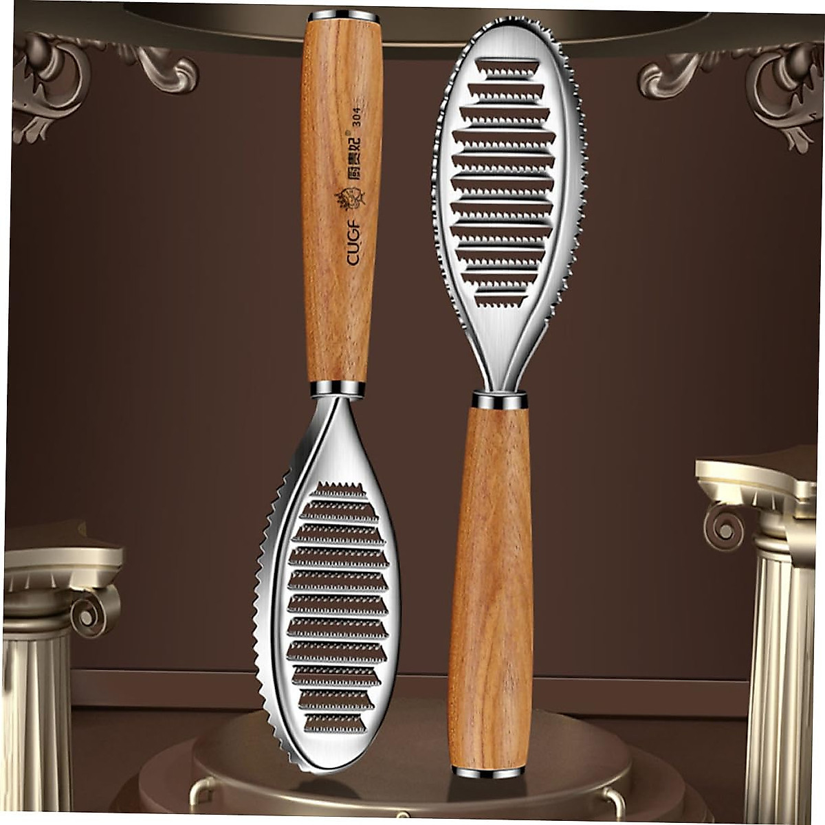 UPKOCH Fish Scaler Fish Scraper Fish Skin Graters Cleaning Fish Peeler Fish Scale Skinner Meat Remover Fish Cleaning Shredder Hand Tools Fish Skin Cleaning Peeler Wood Toothbrush Major