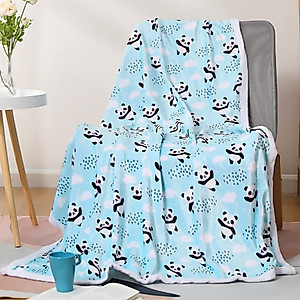 chifave Bear Blanket, 50"x 60" Kids Throw Blankets Super Soft Fluffy Comfortable Flannel Fleece Couch Bed Premium Polyester Children Cute Cartoon Wild Bears Blanket for All Season