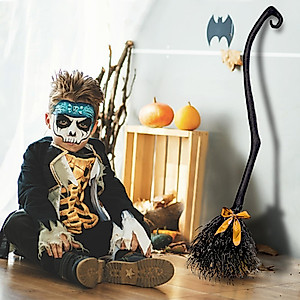 Witch Mesh Broom Halloween Cosplay Prop Witch Broom Decor Cosplay Witch Broom Halloween Prop Witch Prop Witch Costume Broom Prop for Halloween Party Cosplay Prop Cosplay Broom (Green)