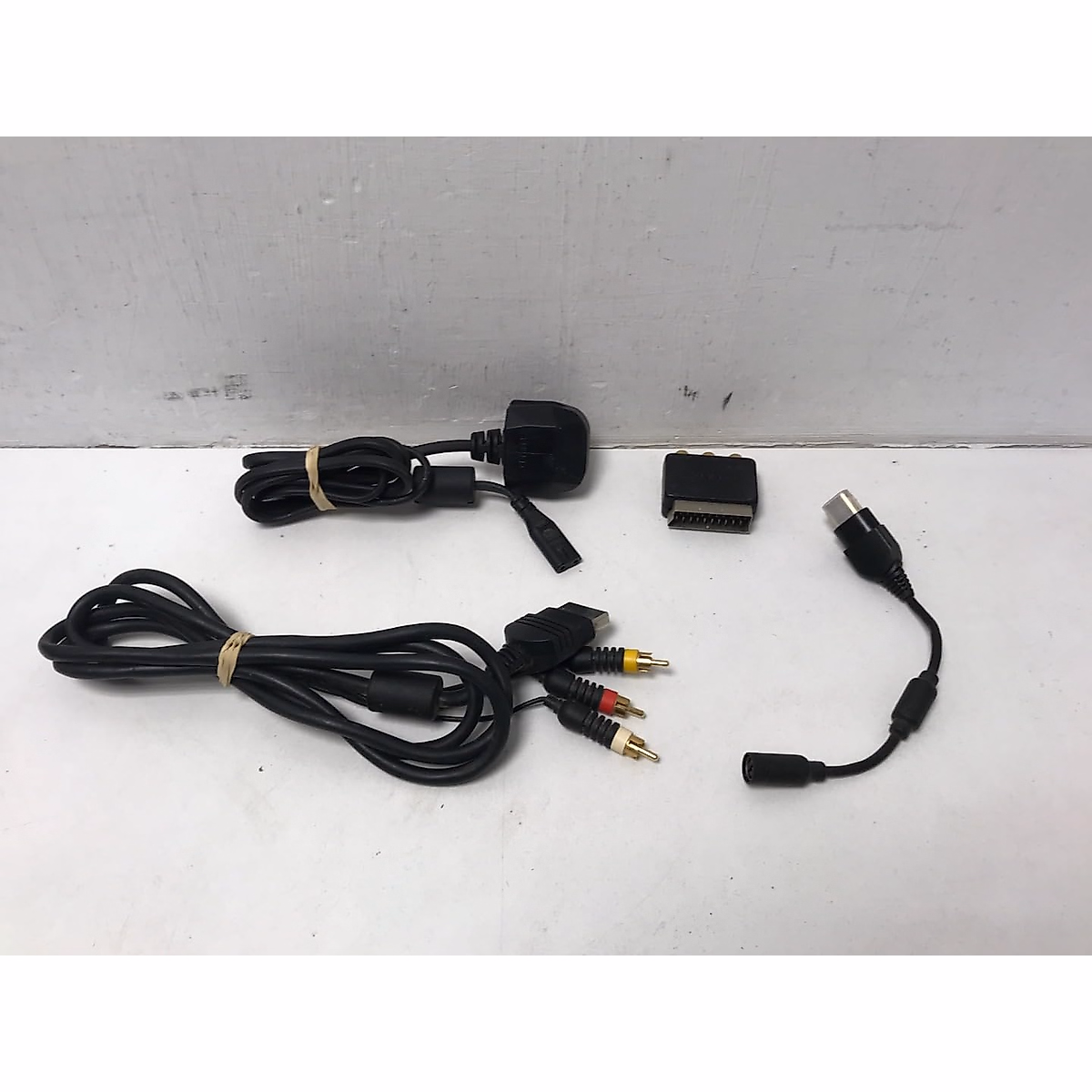 Microsoft Original Xbox Console with Controller, Power Supply, and AV Cable,Black