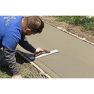 MARSHALLTOWN 16 Inch Beveled End Magnesium Hand Float, Concrete, 20 Inches, DuraSoft Handle, Cast Magnesium Blade, Made in the USA, 145D