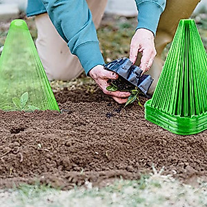 Pack 30 Garden Cloches for Plants,Reusable Plant Bell Cover,Protects Plants from Birds, Frost,Snails Etc,7.7" D x 8.7" H, Green