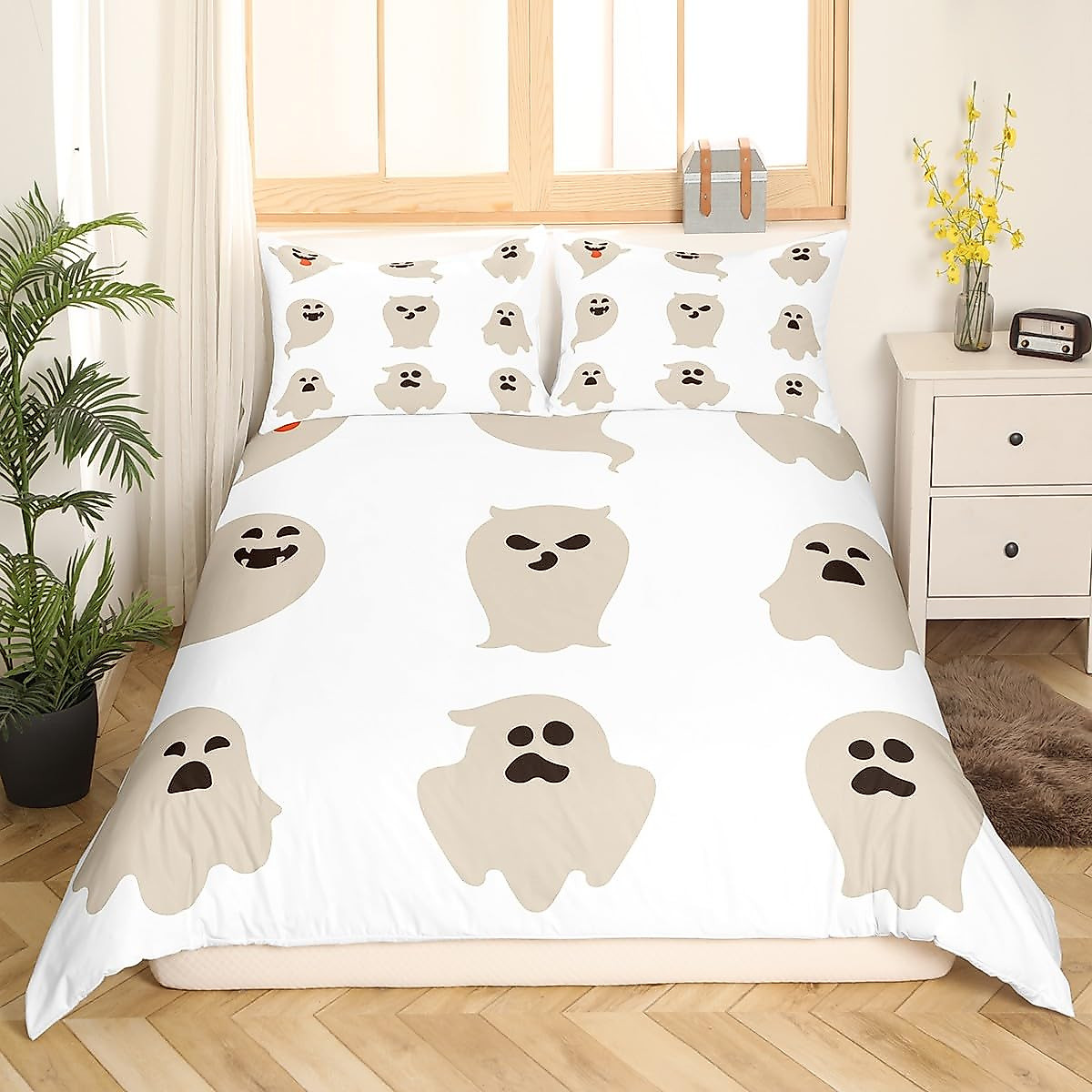 Feelyou Halloween Themed Bedding Set for Girls Boys Kids King Size Kawaii Ghost Comforter Cover Set Room Decorative Trick or Treat Duvet Cover White Bedspread Cover Bedclothes