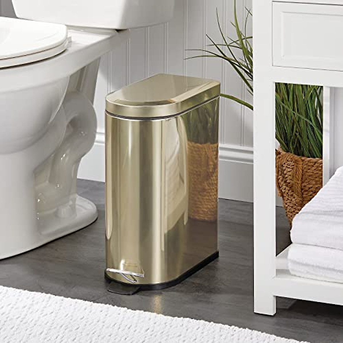 mDesign Small 2.6 Gallon Stainless Steel Metal Step Trash Can Garbage Bin for Bathroom, Bedroom, Home Office - D-Shape Trashcan with Foot Pedal/Lid, Removable Liner Bucket with Handles, Soft Brass
