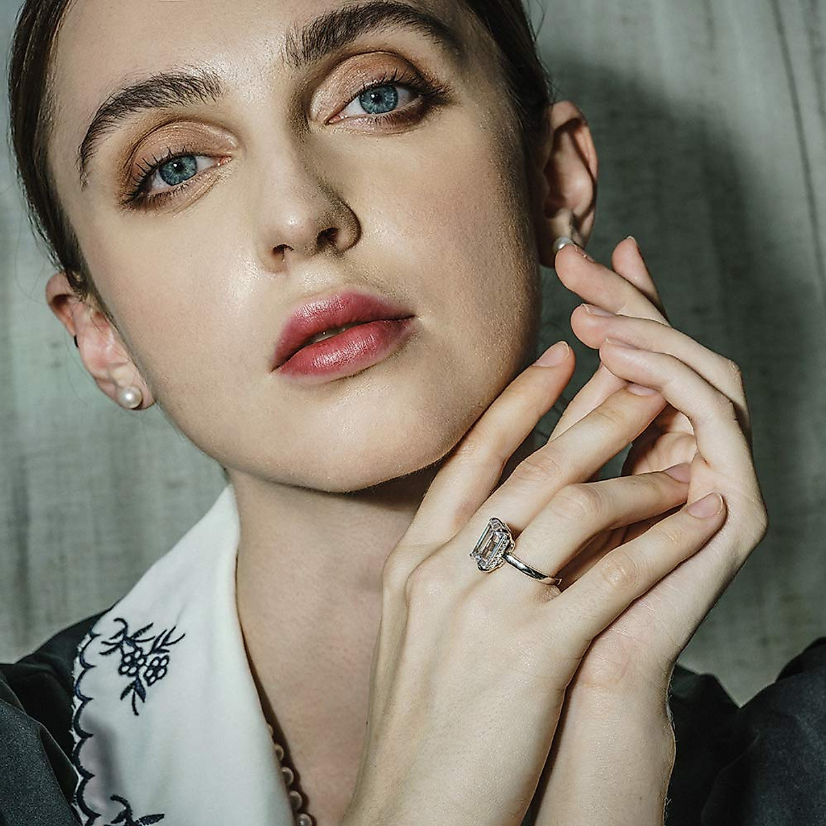 AINUOSHI 6 Carat Emerald Cut Platinum Plated Cubic Zirconia CZ Solitaire Engagement Wedding Ring 925 Sterling Silver