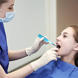 Tonsil Stone Removal Set Includes 1 Stainless Steel Tonsil Stone Removal Tool, 1 Tonsil Stone Remover with LED Light, 100 Long Swabs and 1 Curved Irrigator Syringe to Get Rid of Bad Breath (Blue)