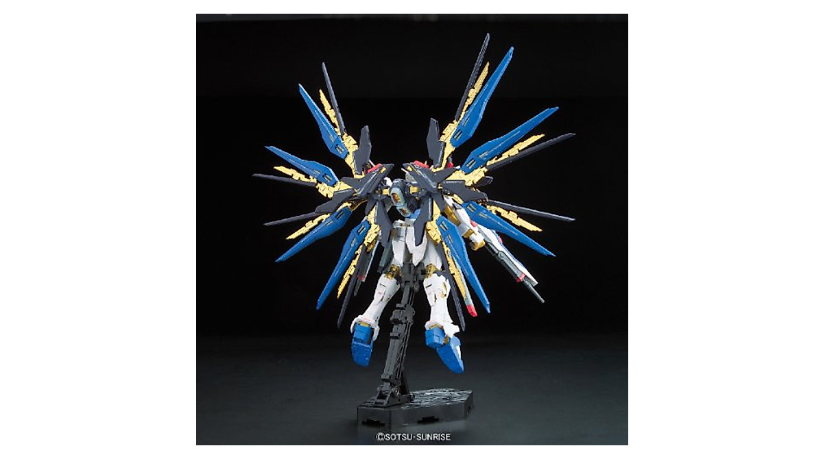 Bandai Hobby RG Strike Freedom Model Kit 1/144 Scale | High-Detail Gundam