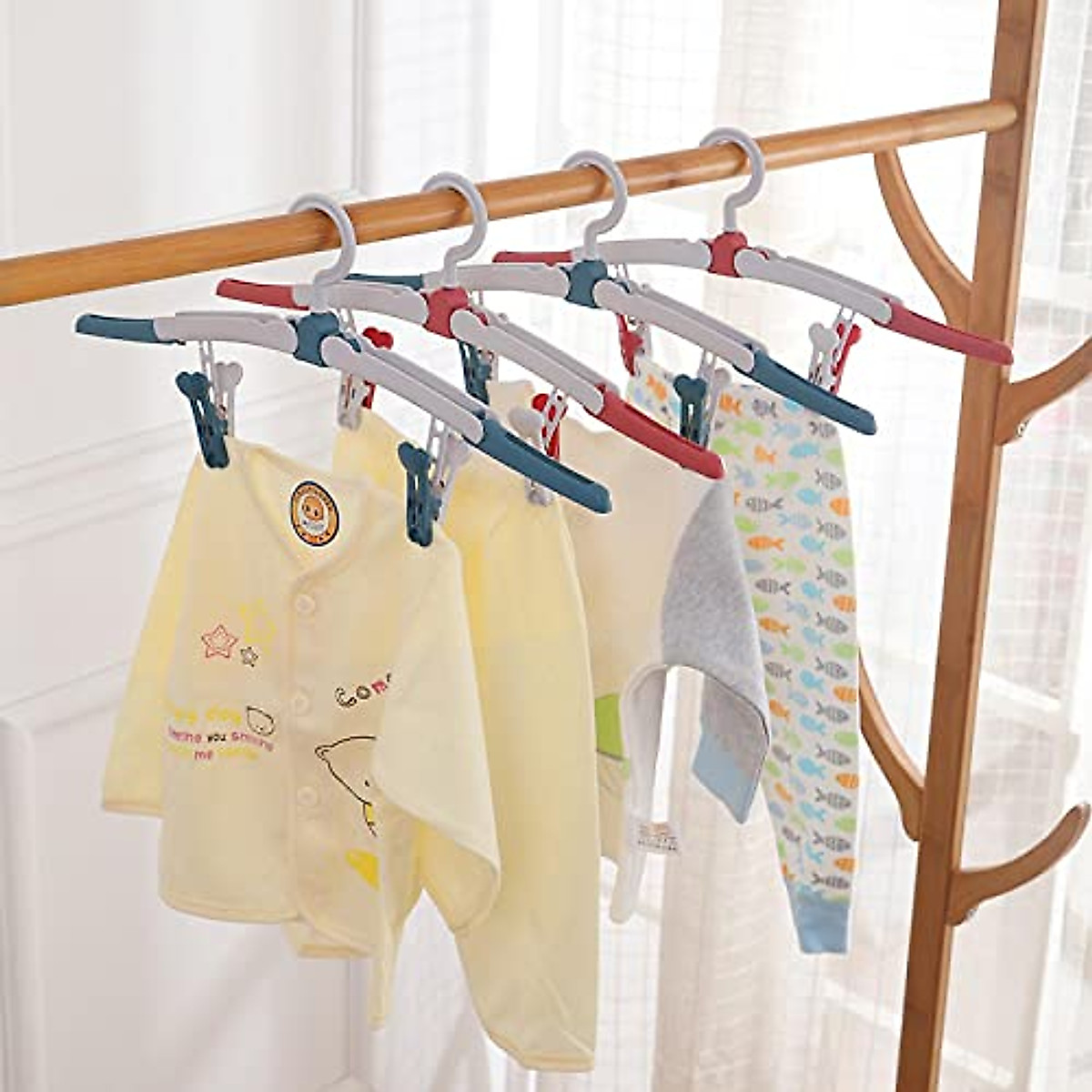 Travel Outdoor Folding Clothes Hanger, Storage Clothes Hanger, Student Clothes Hanger, Clothes Support, Household Clothes Hanger, Underwear Rack Red