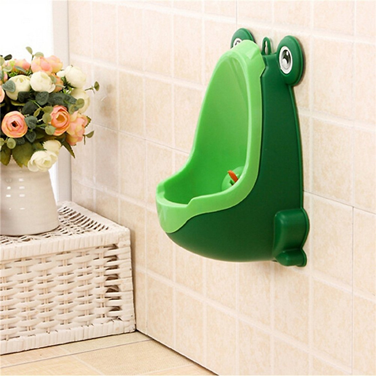 IVYRISE Frog Children Toilet Potty Training Urinal Kids Toddler Pee Trainer Bathroom with Funny Aiming Target(Green)