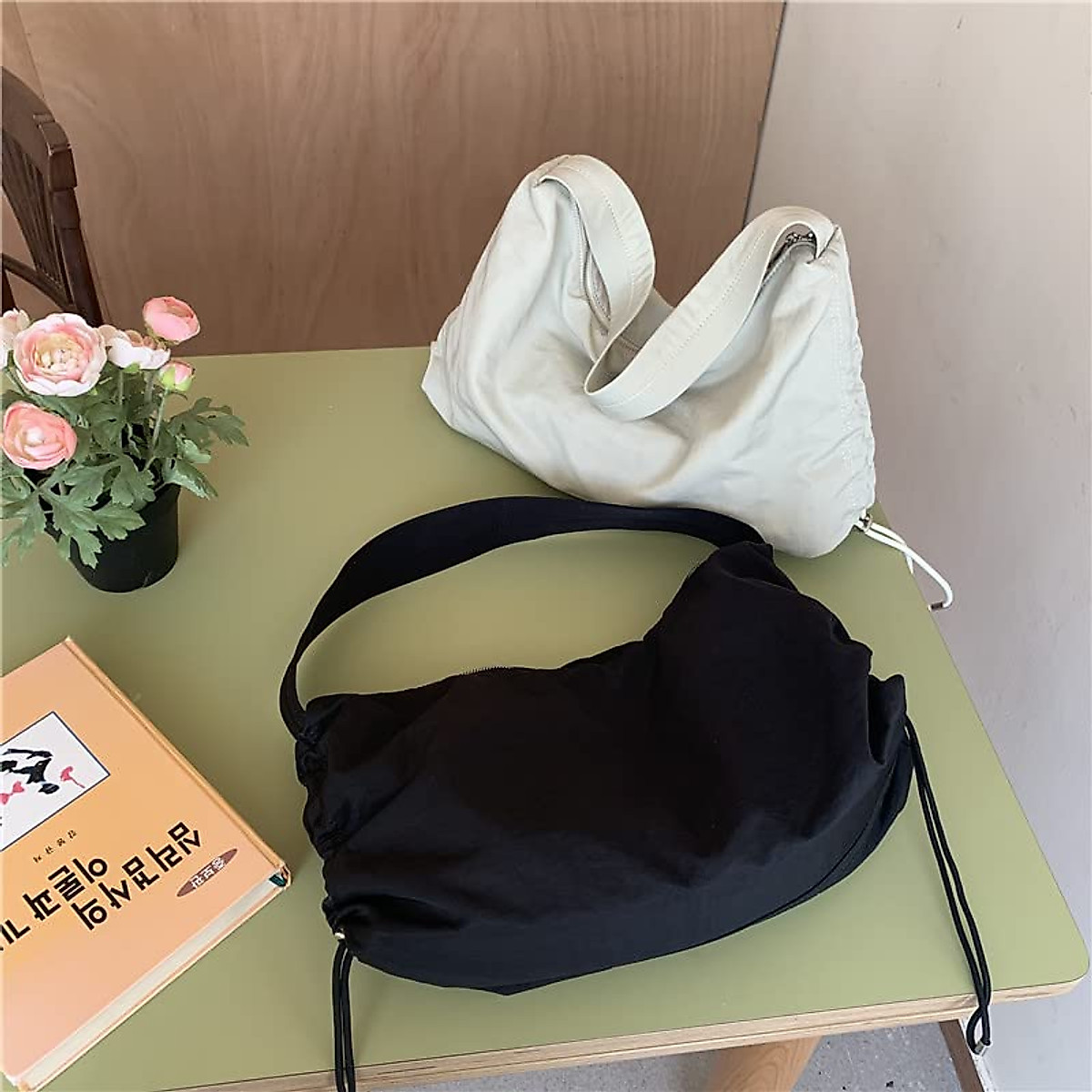 Large Capacity Nylon Shoulder Bag for Women and Men Vintage Solid Soft Tote Shoulder Bag Harajuku Streetwear