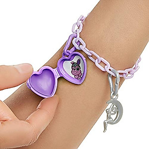 Mattel - Barbie Ultimate Color Reveal Fantasy Fashion Fairy, One Surprise Color Reveal with Each Transaction