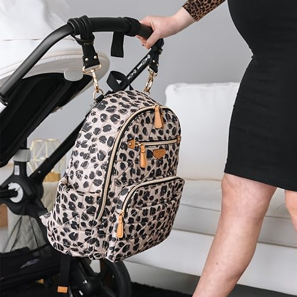 TWELVElittle Companion Diaperbag Backpack 3.0 *NEW* - Includes Changing Pad, D riings & Stroller Clips. Insulated Pockets - Leopard