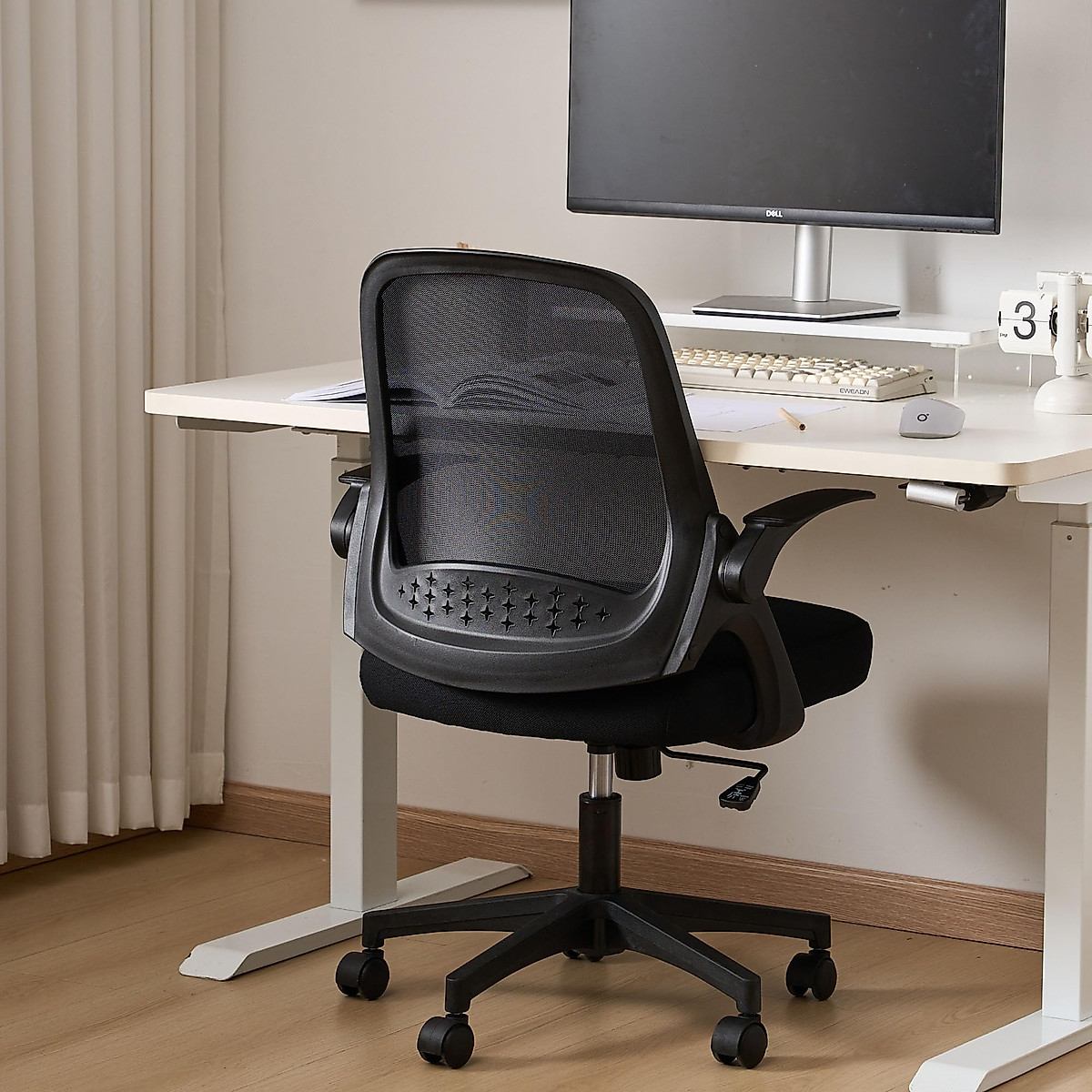 Uneeruiqy Computer Ergonomic Office Chair, Black